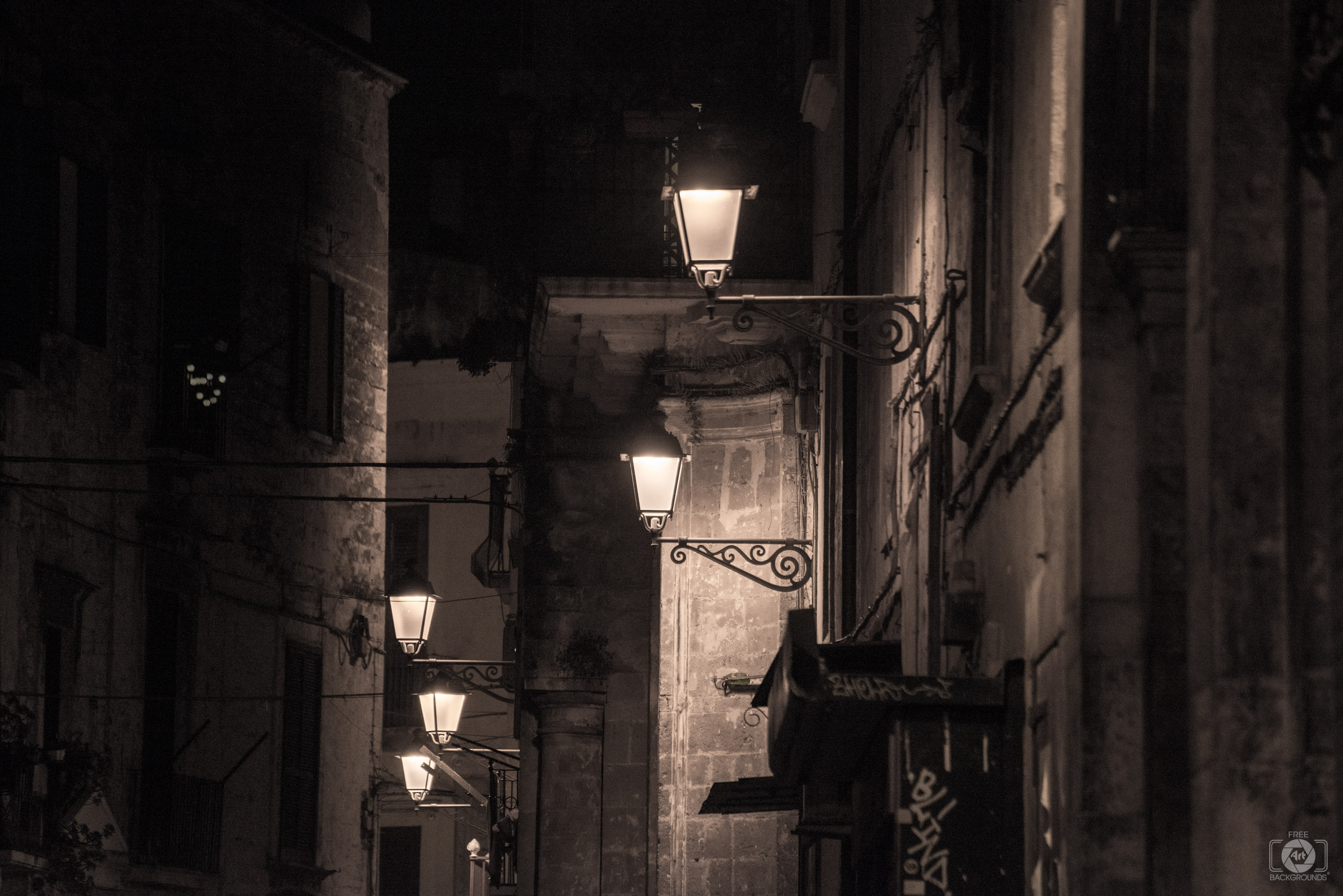 Night Streetlights in Italy Background - High-quality Free Backgrounds